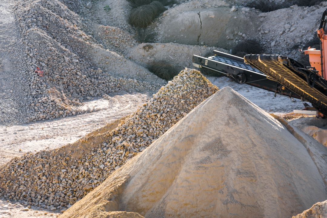 4 Ways Construction Material Storage Affects Aggregates